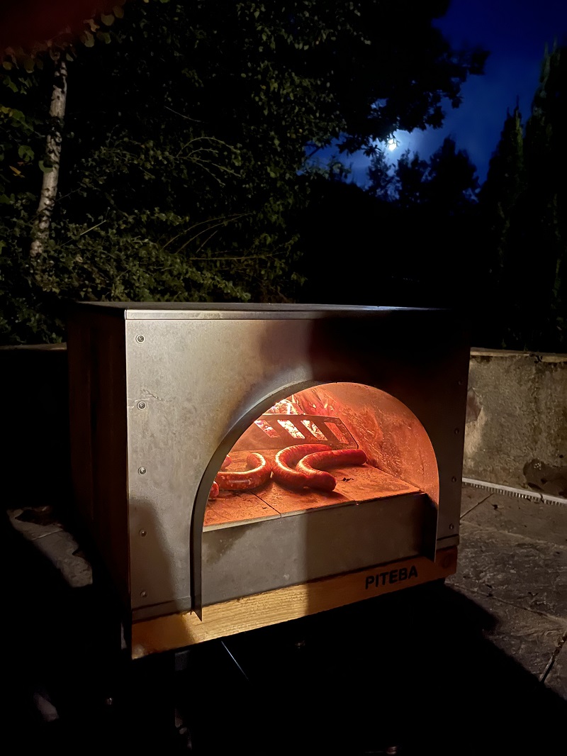 PITEBA - Dutch outdoor oven that cooks with fire and sand - PITEBA